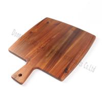 China Knife-Friendly Acacia Wood Cutting Board with Handle , Natural Acacia Wood Chopping Board for Kitchen for sale
