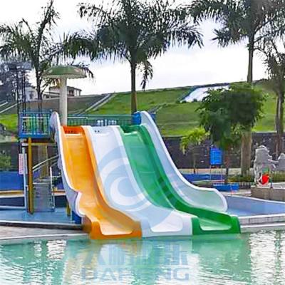 China 1.8M High 3-Lane Rainbow Racing Water Slide for Children - 160 m³/h Flow Capacity Outdoor Play Equipment for sale