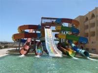 China Custom Hotel Aqua Park Fiber Glass Water Slide Combination with 6.5m Deck Height and 120-200 Guest/Hour Capacity for sale