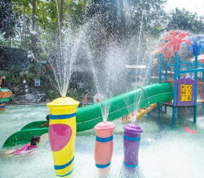 China Fiberglass Spray Column Sets for Water Parks - 0.7-1.1m Height, 6-8mm Thickness, 0.735Kw Pump for sale