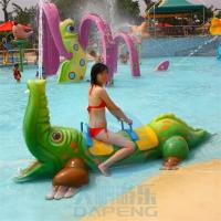 China FRP Crocodile Spray Water Play Feature 1.2m Height 2.2m Length with 3m Water Spray Range for Water Parks for sale