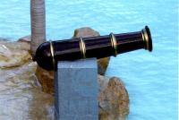 China Pirate Ship Style Water Park Equipment, Fiberglass Water Cannon For Children for sale