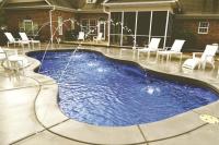 China OEM Free Standing Fiberglass In-Ground Swimming Pool - 10+ Year Service Life with 12 Month Warranty for Home Use for sale