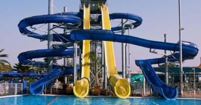 China OEM Adults Fiberglass Big Water Slides for Commercial Water Amusement Park for sale