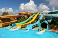 China OEM Outdoor Commercial Water Park Swimming Pool Equipment Fiberglass Slide for sale