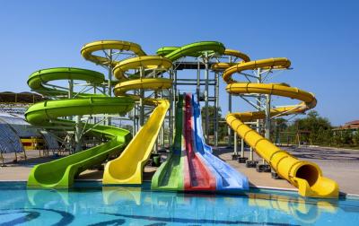 China Height 8m Water Park Slide Custom Amusement Rides Fiberglass Slide For Kids for sale
