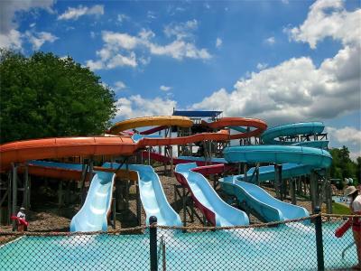 China OEM Outdoor Commercial Playground Play Rides Swimming Pool Fiberglass Water Slide for Kids for sale