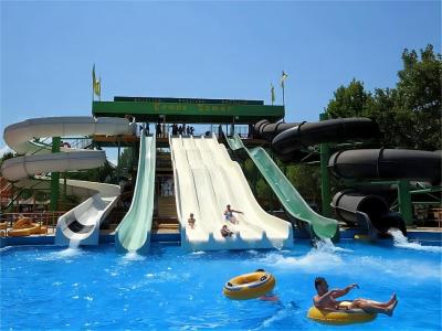 China Adults Water Park Playground Equipment Amusement Fiberglass Slides for sale