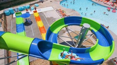 China Outdoor Children Games Entertainment Park Water Swimming Pool Fiberglass Slide for sale