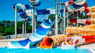 China Commercial Water Park Swimming Pool Design Rainbow Fiberglass Slide Set for sale