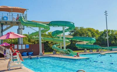 China OEM Commercial Swimming Pool Playground Fiberglass Water Slide Set for sale