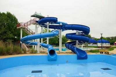 China Outdoor Commercial In Ground Swimming Pool Small Fiberglass Water Slide for sale