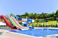 China Water Fun Sports Amusement Park Kids Playground Equipment Tube Fiberglass Slide for sale