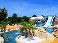 China ODM Outdoor Water Playground Swimming Pool Equipment Fiberglass Slide For Kids for sale