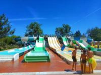 China Kids Play Amusement Water Games Fiberglass Slide For Swimming Pool for sale