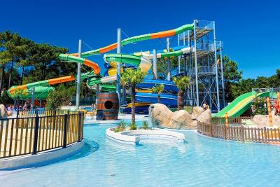 China ODM Kids Play Amusement Water Games Fiberglass Slide For Swimming Pool for sale