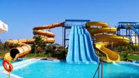 China 18.5 Kw Power Needed Pool Water Slides With Strong Anti-corrosion And Anti-rust Galvanized Steel Material for sale