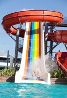 China Flying Style Fiberglass Swimming Pool Slide with 5 Meters Height 0.85 Meters Width and 15 Meters Length for Water Parks for sale