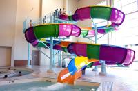 China Customized Size Water Park Slide with 12 Years Usage Period and Water Supply System for Swimming Pools for sale