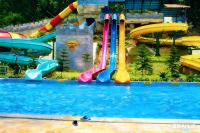 China Custom Design Fiberglass Water Park Slide with Galvanized Steel Support for Adult Capacity and 12 Months Warranty for sale