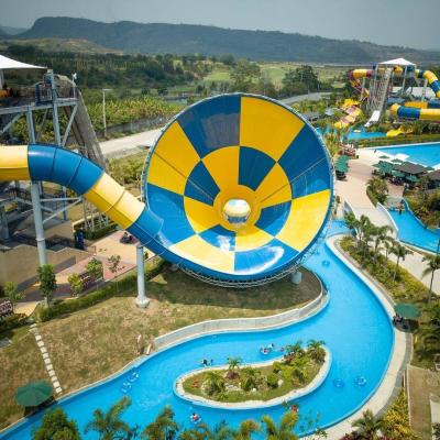 China Outdoor Fiberglass Water Park Slide with 6-8mm Thickness and 10 Years Service Life in Customized Size for sale