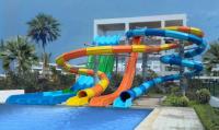 China Customized Size 6-8mm Thickness Fiberglass Water Park Slide Ending with Pool for Kids and Adults for sale