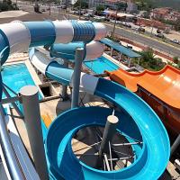 China Wholesale Commercial Fiberglass Spiral Water Slide 6-8mm Thickness Water Park Equipment With 1 Year Warranty for sale