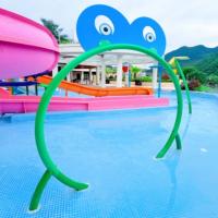 China Fiberglass Water Park Stainless Steel Rotating Water Play Equipment For Kids Water Park Splash Pad Resort for sale