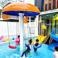 China Interactive Water Play Equipment Fiberglass Galvanized Steel Mushroom Splash Pad For Commercial Water Park Kid Pool for sale
