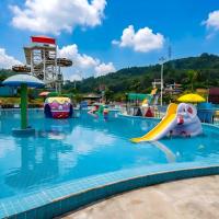 China Commercial 1.8m FRP Mushroom Water Splash Pad With Slides And Fountains For Aqua Park Kids for sale