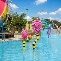 China Interactive Flower Apple House Rainbow Splash Pad Equipment For Children Pool Water Park With CE Certificate for sale