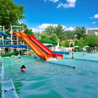 China Fiberglass Commercial Pool Water Slide Rainbow High-speed Use for Amusement Park for sale