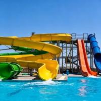 China Large Spiral Water Slide Combination Fiberglass for Swimming Pool Aqua Park Custom Color for sale