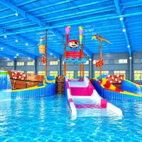China Family Water Slide Fiberglass Wide 6-10mm Thickness Kid Use For Water Parks And Resorts for sale