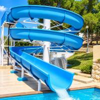 China Spiral Water Slide Fiberglass Curved Flume Custom Color Ride For Swimming Pool And Water Parks for sale