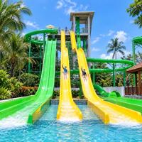 China High Speed Water Slide Fiberglass Multi Lane Racing Flume Ride For Aqua Parks Equipment for sale