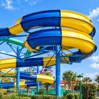 China Outdoor Spiral Fiberglass Pool Slides For Aqua Park Swimming Pool With ROHS for sale