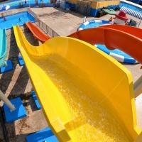 China Professional Multi Lane Rainbow Racer Fiberglass Water Slide For Aqua Park Project for sale
