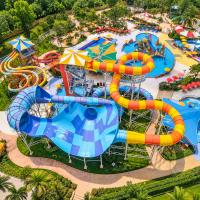 China 10000㎡ All Ages Aqua Park Water Park Equipment With Fiberglass Slides And Water Play Commercial for sale