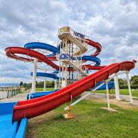 China Custom Combination Water Slide With Spiral And Tube Flumes For Water Parks With ROHS for sale