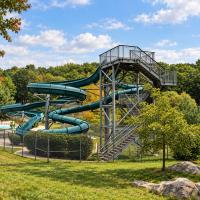 China Custom Combination Water Slide With Spiral And Tube Flumes For Water Parks With ROHS for sale