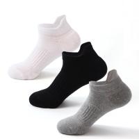 China Bulk Plain Coloured Socks Low Cut Thick Winter Sports Mens Athletic Running Socks for sale