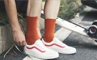 China Solid Color Thick Business Mens White Dress Socks Business Casual Socks for sale
