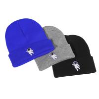 China Autumn Acrylic Beanie And Caps Unisex Cute Astronaut Embroidery for sale