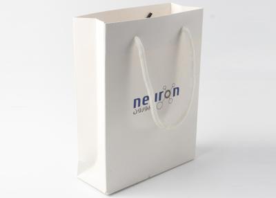 China Matte Lamination Surface Finish Paper Handle Shopping Bags For Jewelry Packing for sale