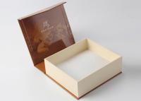 China Magnetic Closure Printed Packaging Boxes Art Paper WIth Giltter Glossy Lamination for sale