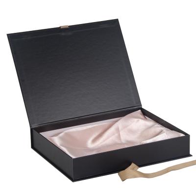 China Magnetic Folding Paper Gift Boxes Luxury CMYK Leatherette Cardboard for sale