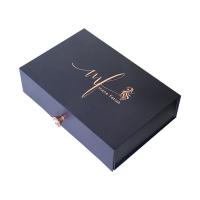 China CCNB Folding Cardboard Gift Boxes Gold Foil 1200gsm For Wig Packaging for sale