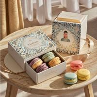 China Low MOQ Customized Luxury Logo Paper Macaron Packaging Box with Divider Paper Packaging Macaron Gift Box for sale