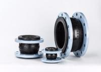 China DN450 Anti Seismic Black Rubber Soft Connection 4Mpa Flange Type for sale